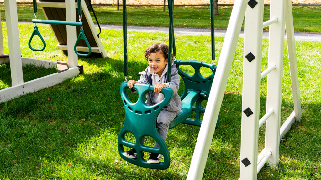The Eclipse Swing Set » King Swings