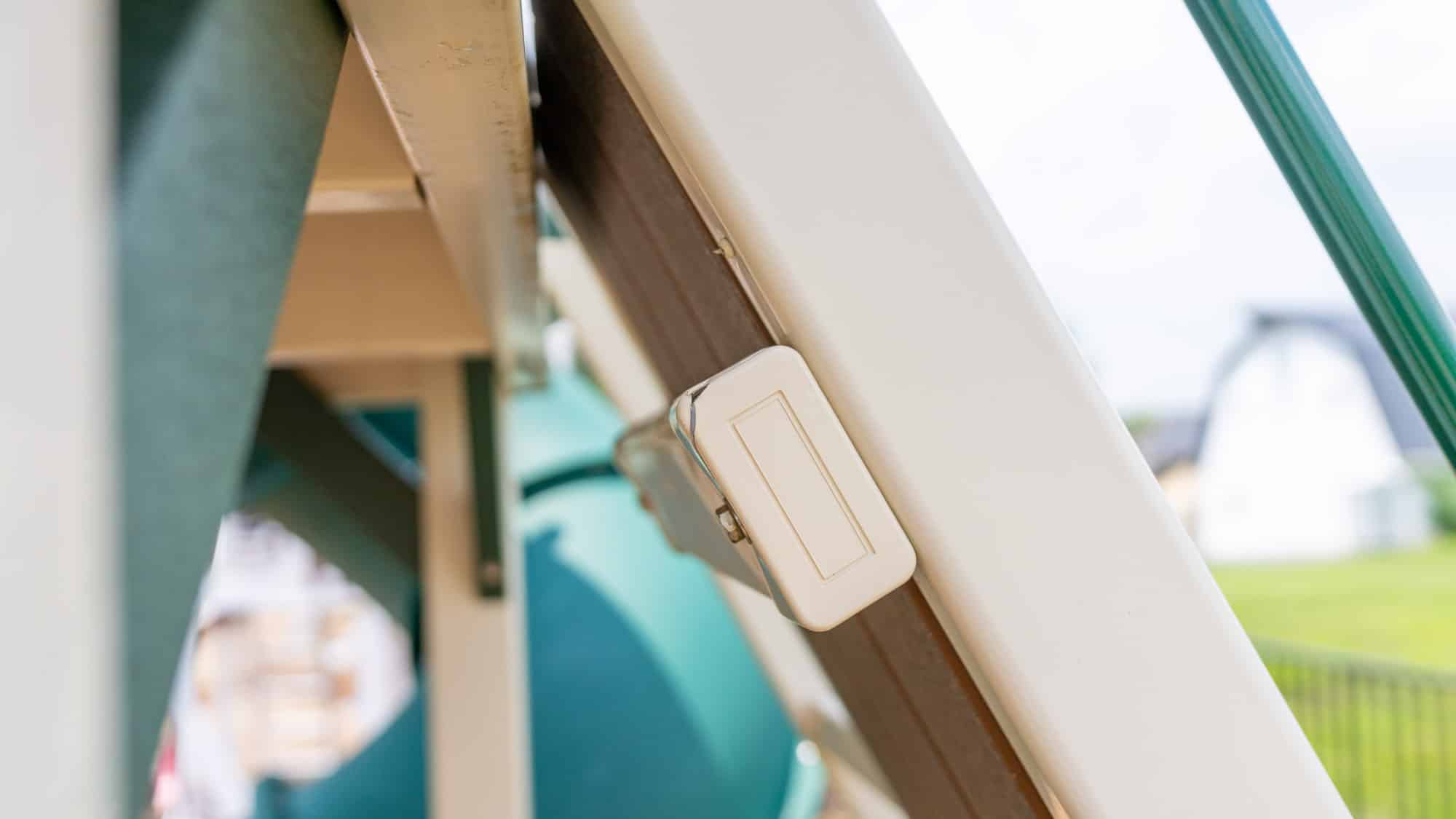 Swing Set Bargain Corner » King Swings