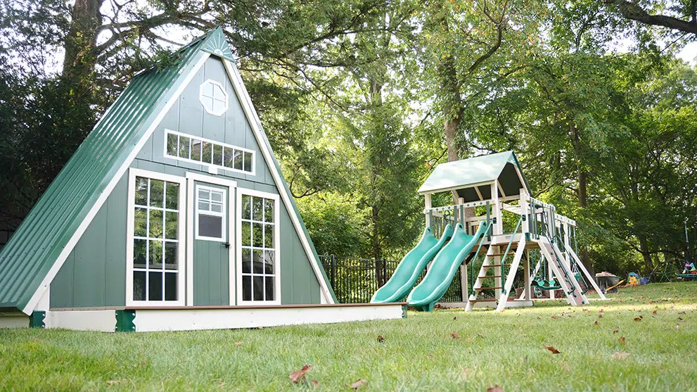 Custom Swing Set & Playhouse Pairing » King Swings